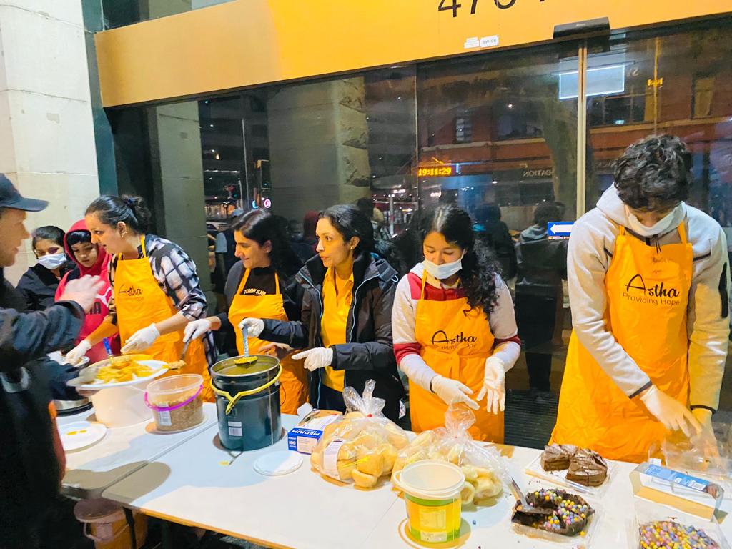 Feeding the homeless - awgpaustralia.org.au